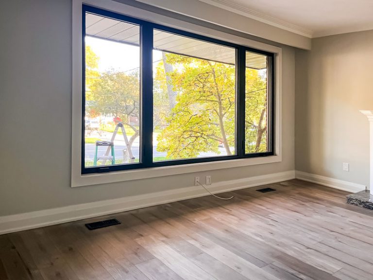 Casement vs Fixed Windows: A Comprehensive Guide for Canadian Homes