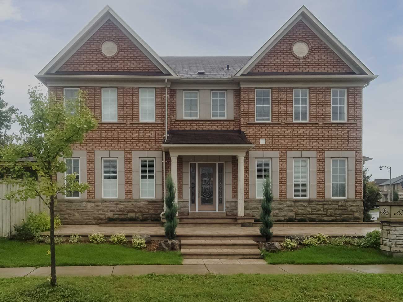 Single-Hung Window Replacement Ontario | Best Energy-Saving Windows